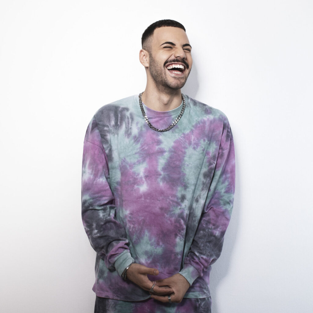 Raffaele: da Amici al suo primo Ep con uno speciale omaggio a Mango